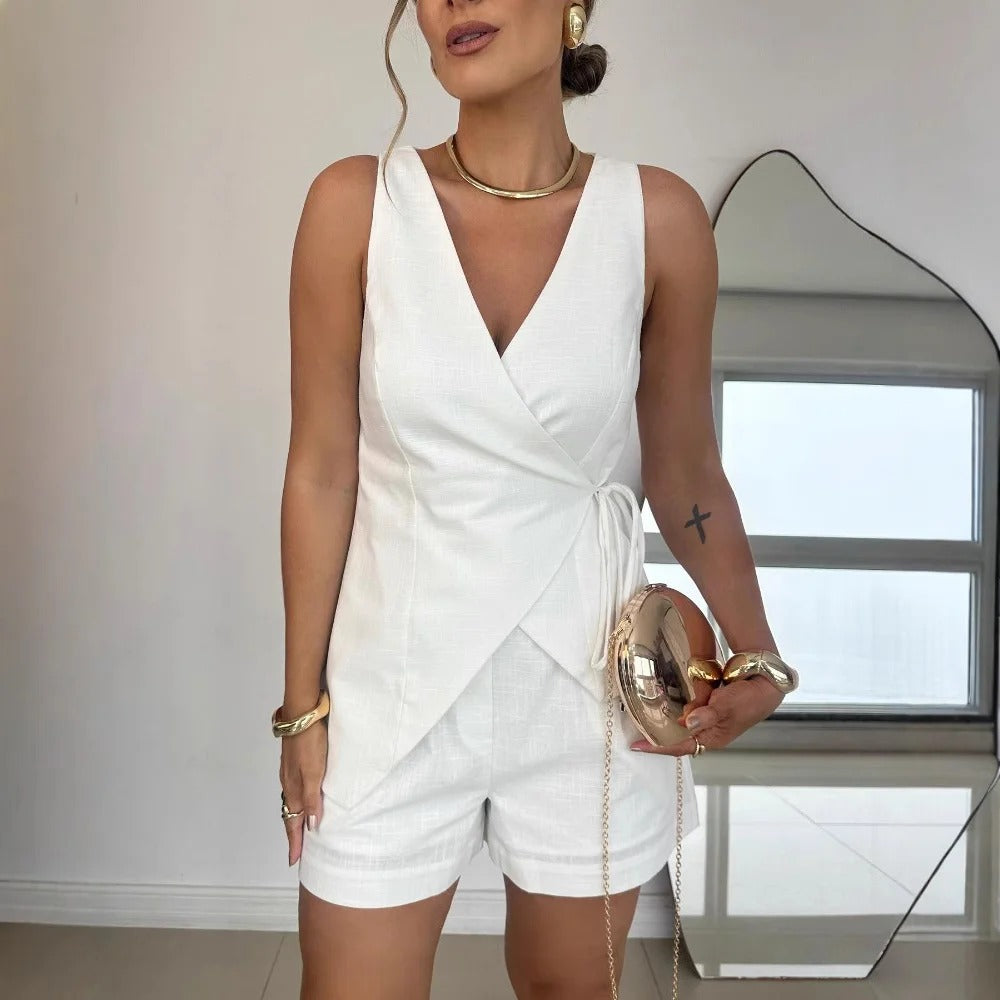 Amalia™ | Moderne ærmeløs dragt til damer – Norado